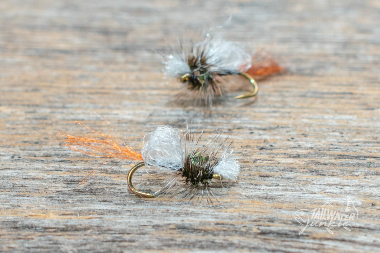 Pat's Midge - Tailwater Junkie
